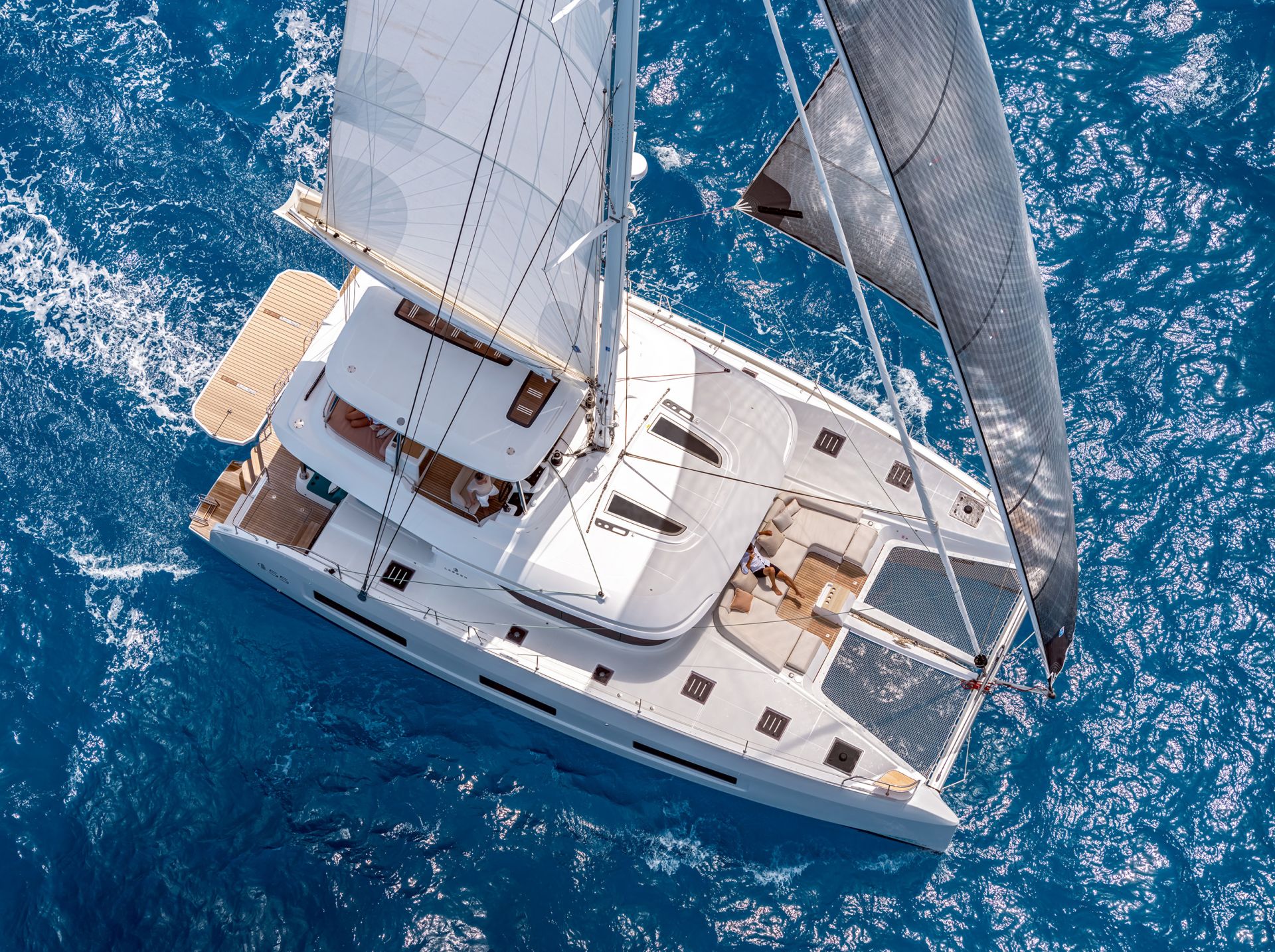 AZUL Yacht Charter Details, Lagoon 55 | CHARTERWORLD Luxury Superyachts
